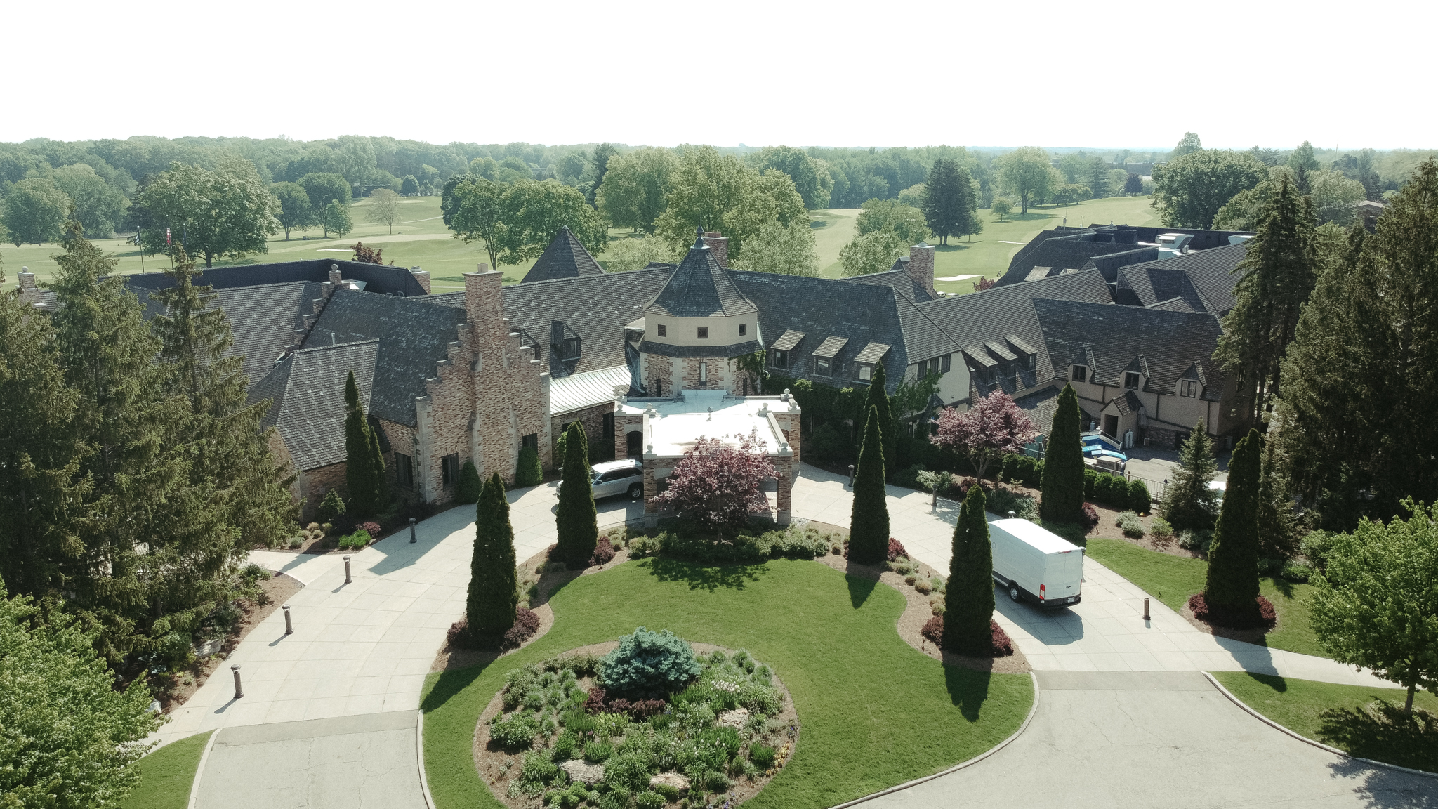 Most Unique Wedding Venues in Michigan for 2025 - sollunaphotography.com